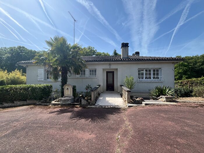 Maison 4 pièces à Jarnac, à louer