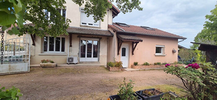 Maison 5 pièces à Trept, à vendre