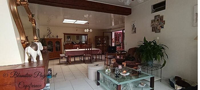 Maison 6 pièces à vendre à Rux, Roeux