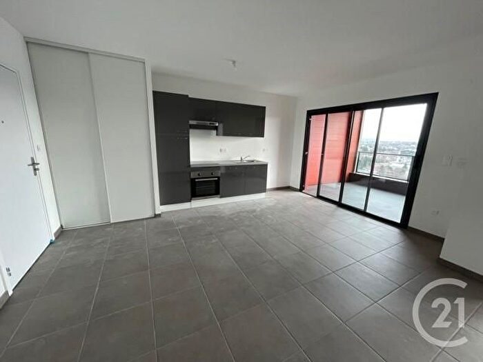 Appartement à louer - Montbéliard, Faubourg, Mont-Chevis, Chiffogne, Citadelle - 2 pièces - 1 chambre