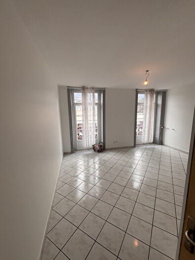 Appartement à louer - Aix-les-Bains, Centre-ville - 2 pièces - 1 chambre