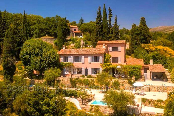 Maison à vendre - Cabris - 9 pièces - 7 chambres