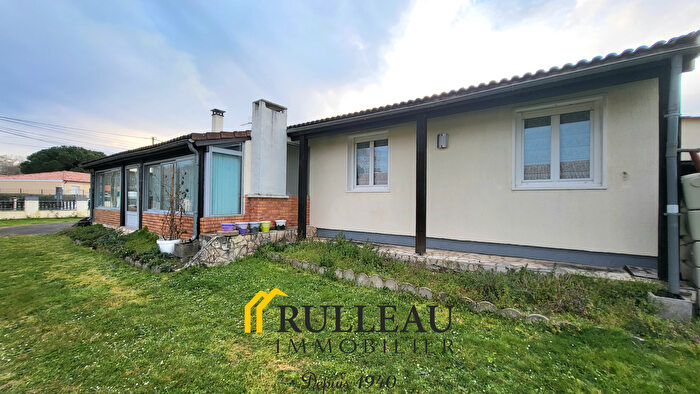 Maison à vendre - Saint-André-de-Cubzac - 7 pièces - 5 chambres