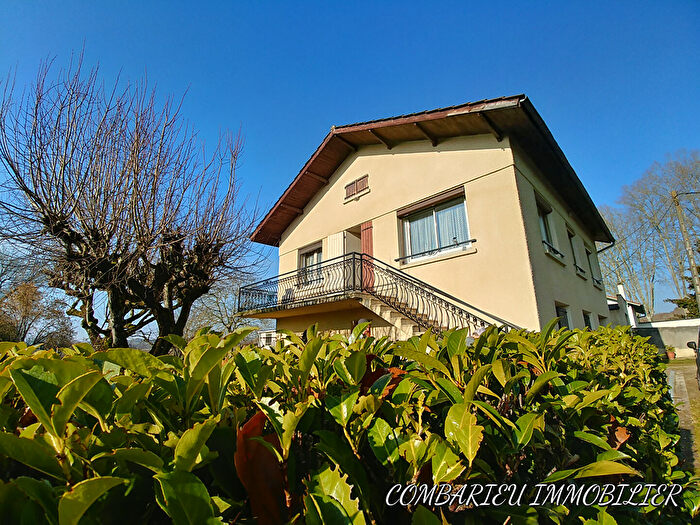 Maison à vendre - Caussade - 4 pièces - 3 chambres