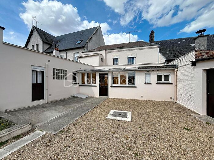 Maison à vendre - La Fère - 8 pièces - 4 chambres