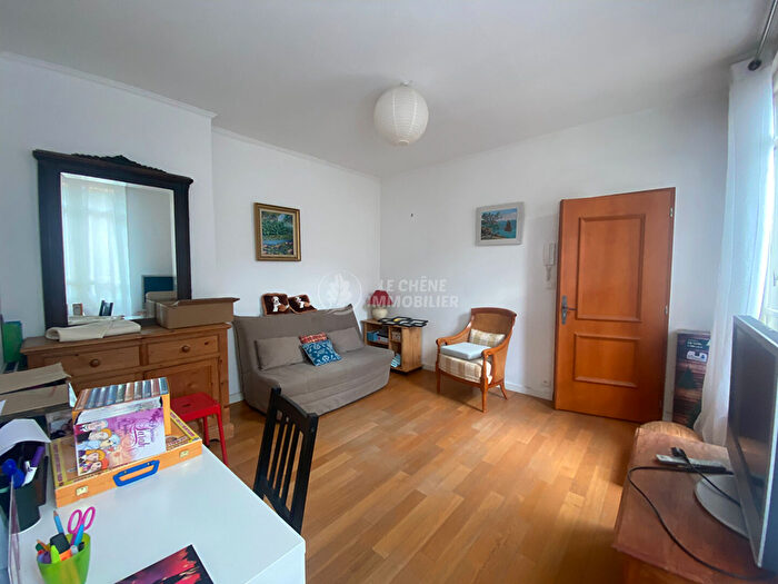 Appartement à vendre - Le Chesnay, Nouveau Chesnay - 2 pièces - 1 chambre