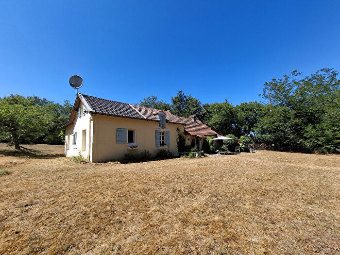 Maison à vendre - Thenon - 4 pièces - 3 chambres