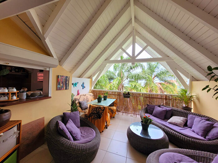 Appartement à vendre - Saint-Claude - 3 pièces - 2 chambres