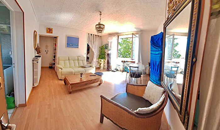 Poissy, Beauregard : Appartement 3 pièces à vendre