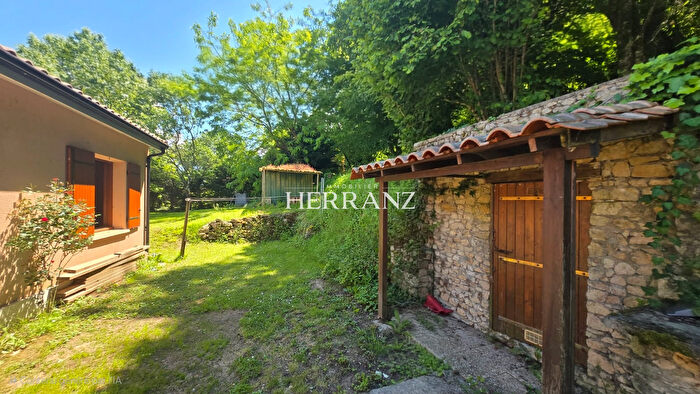 Maison à vendre - Saint-Pey-de-Castets - 4 pièces - 3 chambres