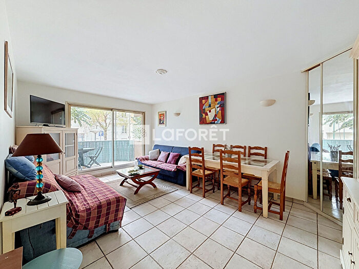 Courbevoie, Marceau République : Appartement 2 pièces à louer
