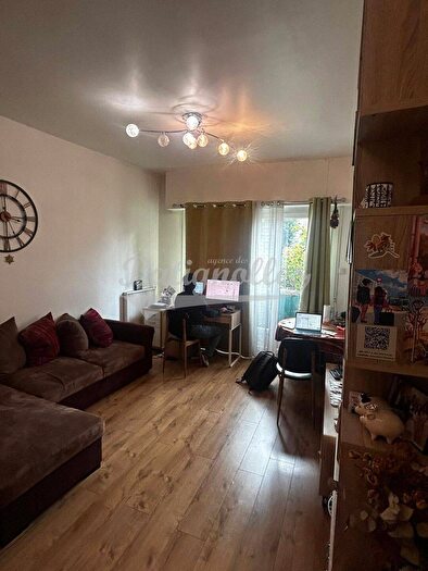 Appartement à louer - Cachan - 2 pièces - 1 chambre