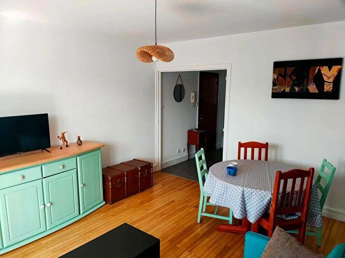 Appartement à louer - Saint-Étienne - 3 pièces - 2 chambres