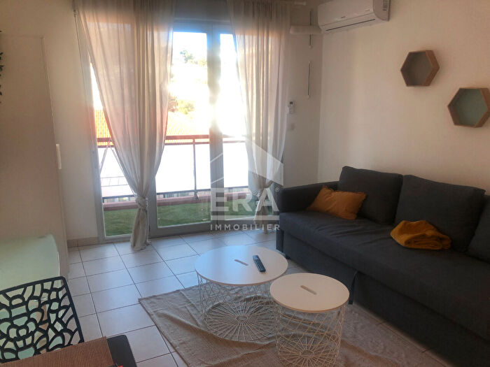 Appartement à louer - Saint-Laurent-du-Var, Centre-ville, Rascas, Notre-Dame, Condamines - 1 pièce