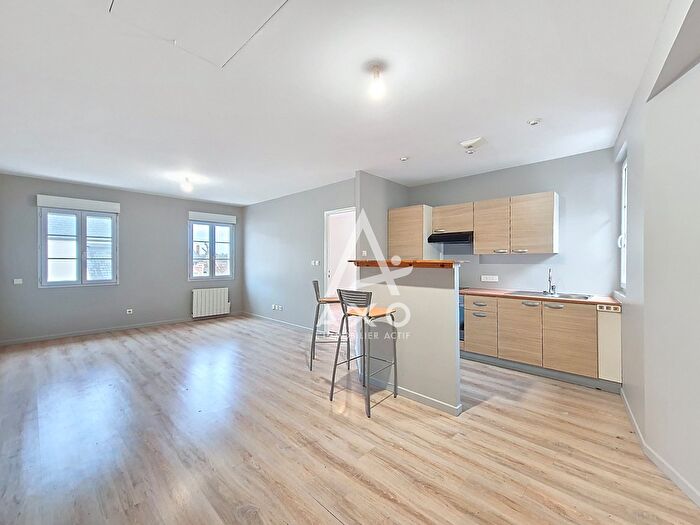 Appartement à vendre - Beauvais, Centre-ville - 2 pièces - 1 chambre