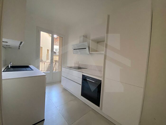 Appartement à louer - Préfecture, Grenoble - 3 pièces - 2 chambres