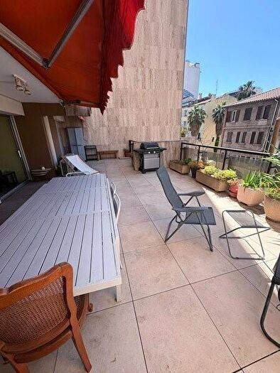 Marseille 6ème arrondissement : Appartement 4 pièces à louer