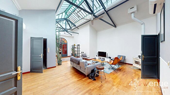 Appartement à vendre - Saint-Étienne, Centre-ville, Peuple, Chavanelle - 9 pièces - 4 chambres