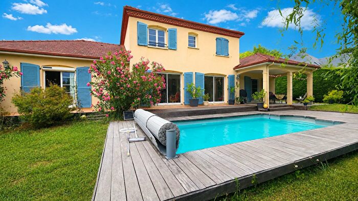 Serres-Castet : Maison 8 pièces à vendre