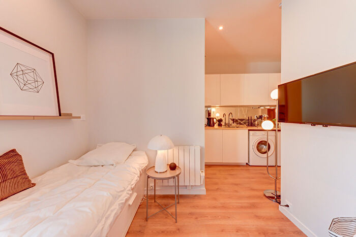 Appartement à louer - Villeurbanne, Zola, Pressence - 1 pièce