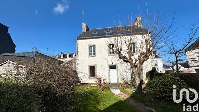 Maison à vendre - Châteauneuf-du-Faou - 9 pièces - 5 chambres