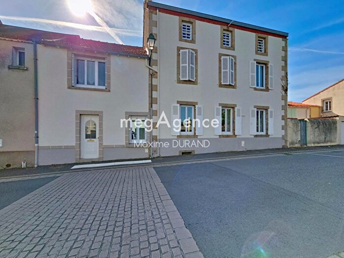 Maison 8 pièces à vendre à La Verrie