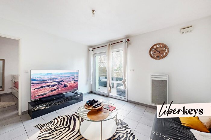 Appartement à vendre - Nîmes, Route dArles - 2 pièces - 1 chambre