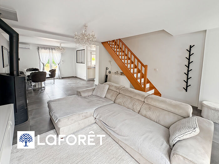 Ris-Orangis, Le Village : Maison 5 pièces à louer