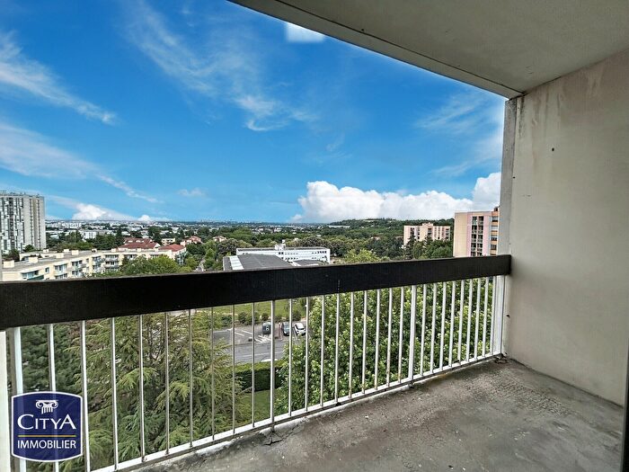 Saint-Genis-Laval, Collonges : Appartement 3 pièces à vendre