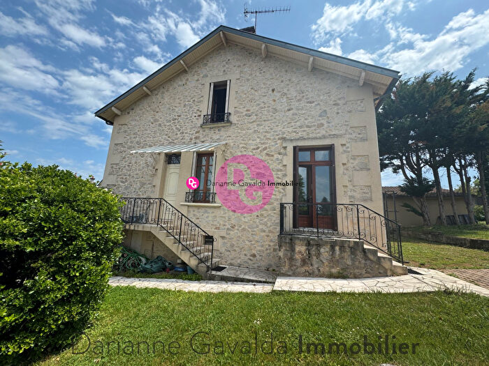 Maison à vendre - Capdenac-Gare - 8 pièces - 6 chambres