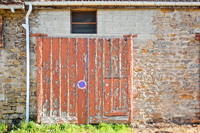 Maison 1 pièce à vendre - Saint-Sernin-du-Plain