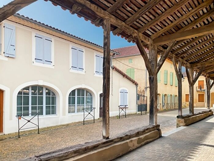 Maison à vendre - Bassoues - 15 pièces - 9 chambres