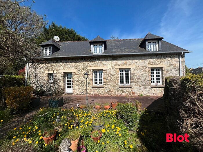 Maison à vendre - Pancé - 5 pièces - 4 chambres