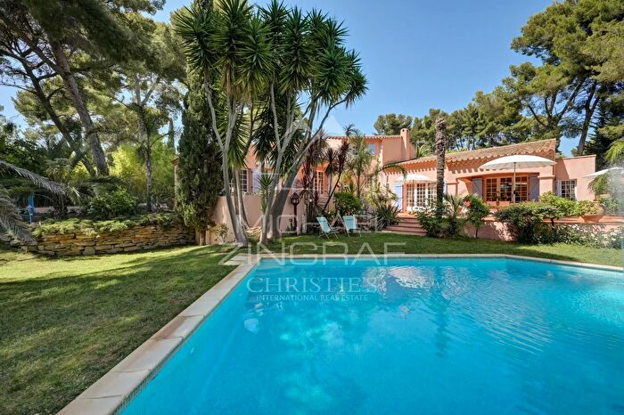 Maison à vendre - La Ciotat - 7 pièces - 5 chambres