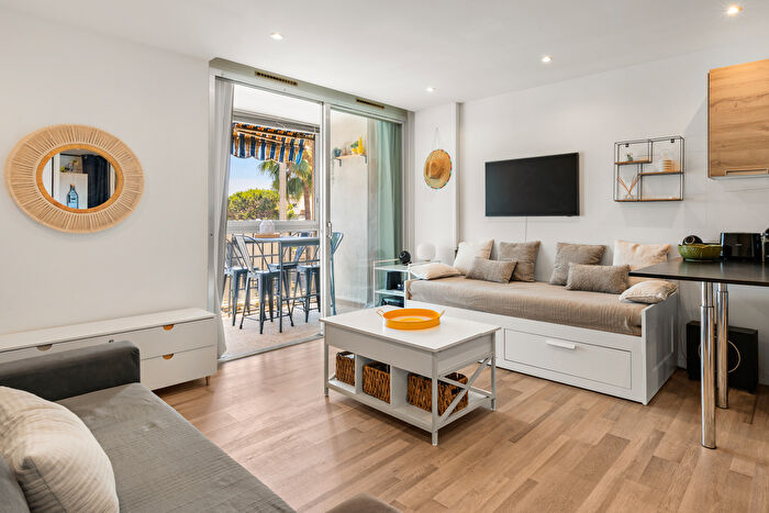 Saint-Laurent-du-Var, Bord de Mer, Port de Plaisance - Appartement 1 pièce à vendre