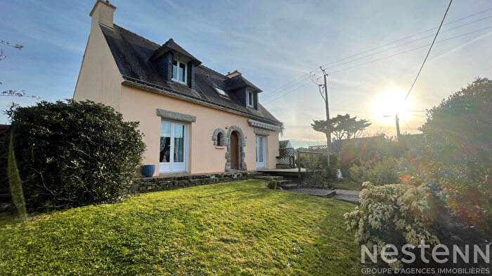 Maison à vendre - Plougoumelen - 5 pièces - 4 chambres