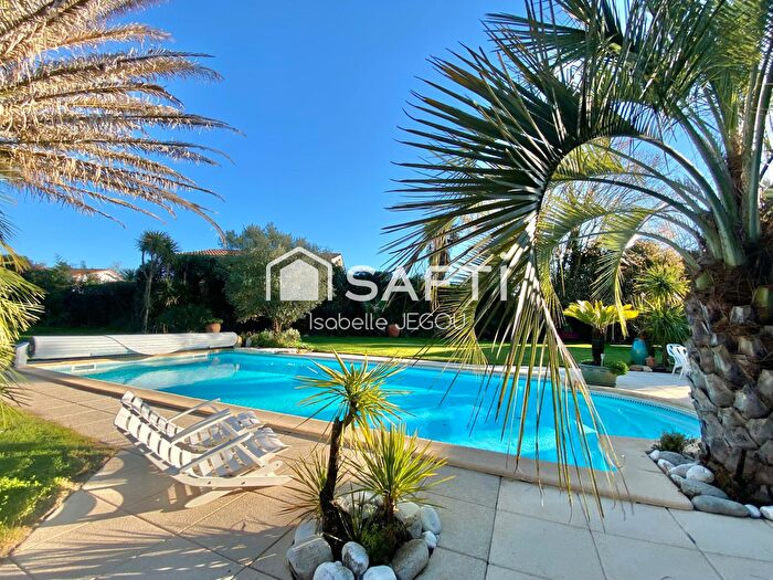 Maison à vendre - La Teste-de-Buch, Les Chênes Verts, Bordes, Clair-Bois, Pinède de Conteau - 5 pièces - 3 chambres