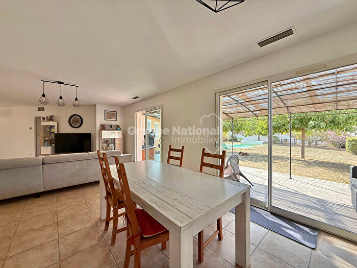 Maison 6 pièces à vendre à Montfrin