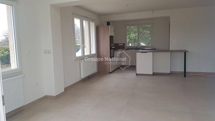 Maison à louer - Saint Bernard - 4 pièces - 3 chambres