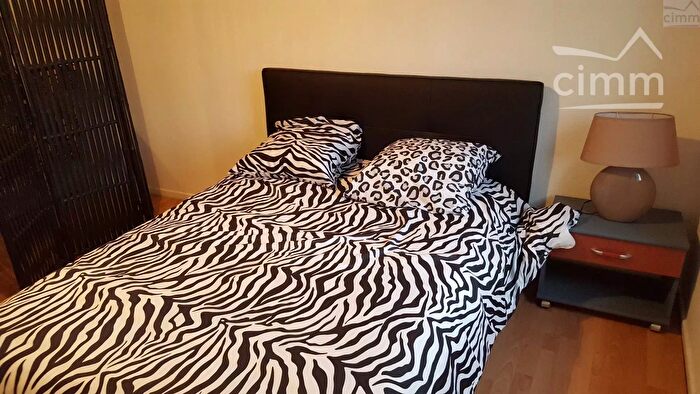 Appartement à louer - Saint-Dizier, Gigny, Centre-ville - 1 pièce - 1 chambre