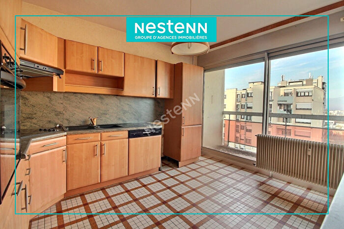 Appartement à vendre - Lingolsheim, Centre-ville - 3 pièces - 2 chambres