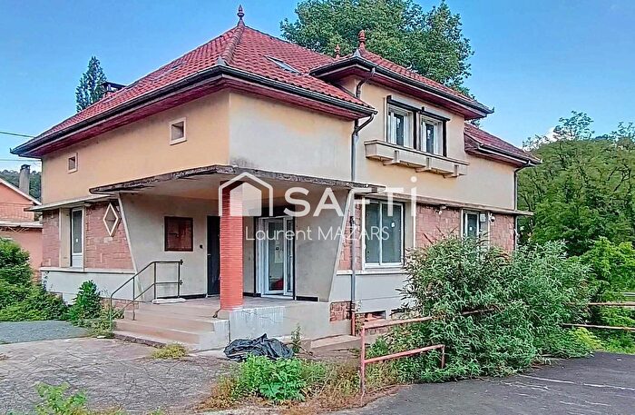 Maison à vendre - Decazeville - 8 pièces - 5 chambres