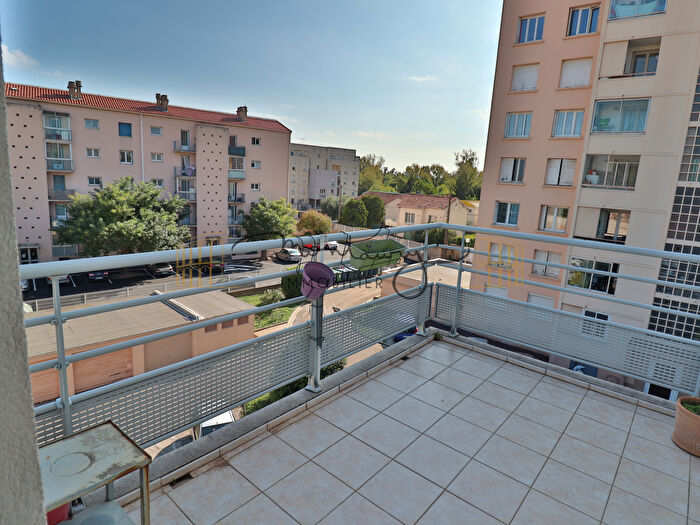 Appartement à louer - Nîmes, Gare - 2 pièces - 1 chambre