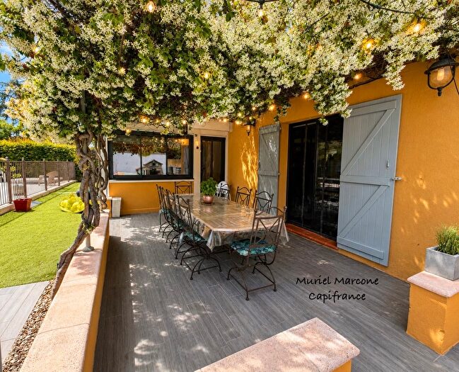 Maison 6 pièces à vendre - Pertuis, Centre-ville, Fours à Chaux, Claret