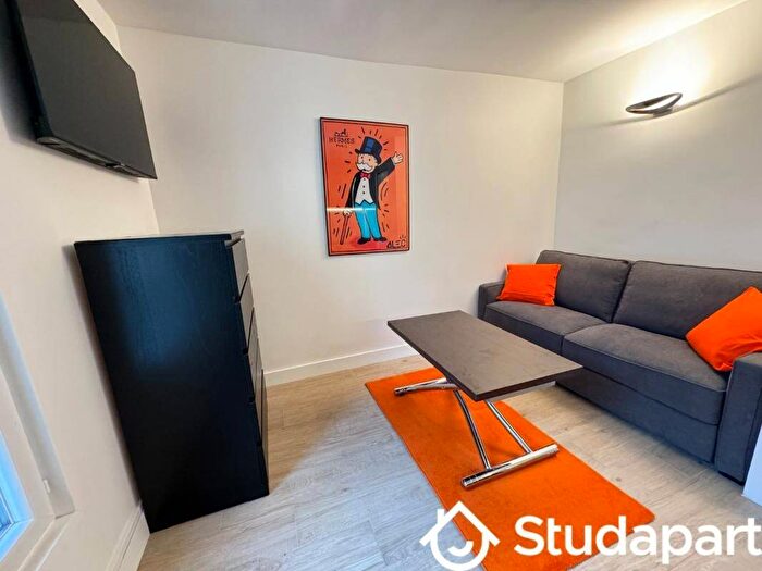 Maison à louer - Dupleix-Motte Picquet, Paris ème arrondissement - 1 pièce