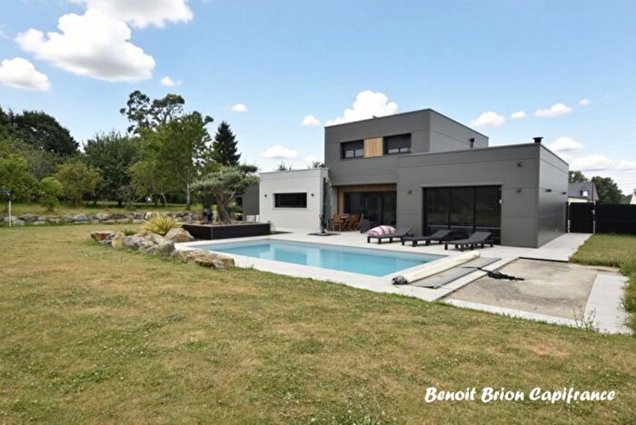 Maison à vendre - Saint-Brice-en-Coglès - 5 pièces - 4 chambres