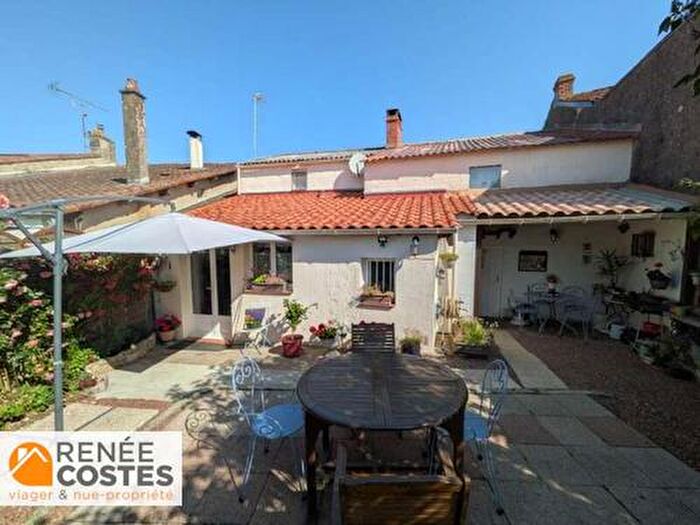 Maison 4 pièces à vendre à Saint-Hilaire-le-Vouhis