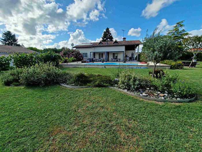 Maison 5 pièces à vendre à Prignac-et-Marcamps