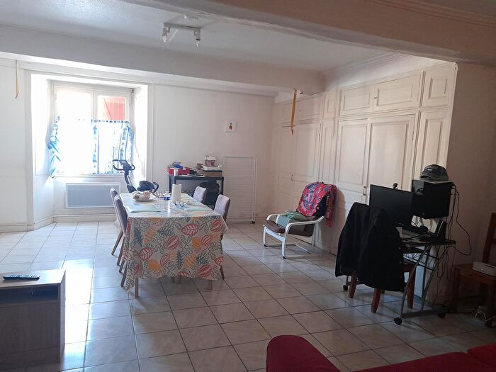 Appartement à vendre - La Pacaudière - 4 pièces - 2 chambres