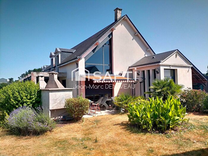 Maison à vendre - Notre-Dame-dOé - 9 pièces - 5 chambres